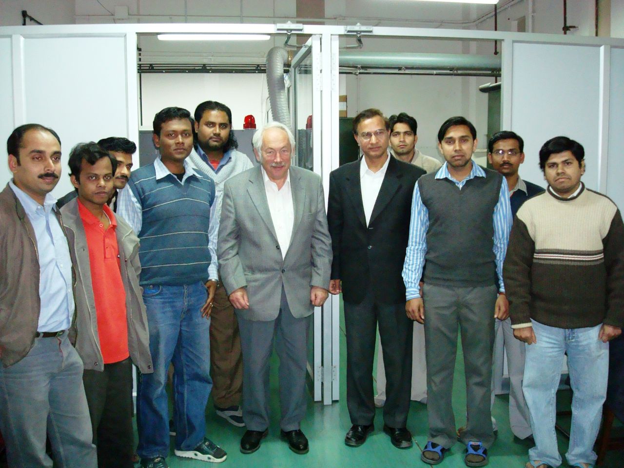 peter grunberg winner of 2007 nobel prize in physics with members of ...