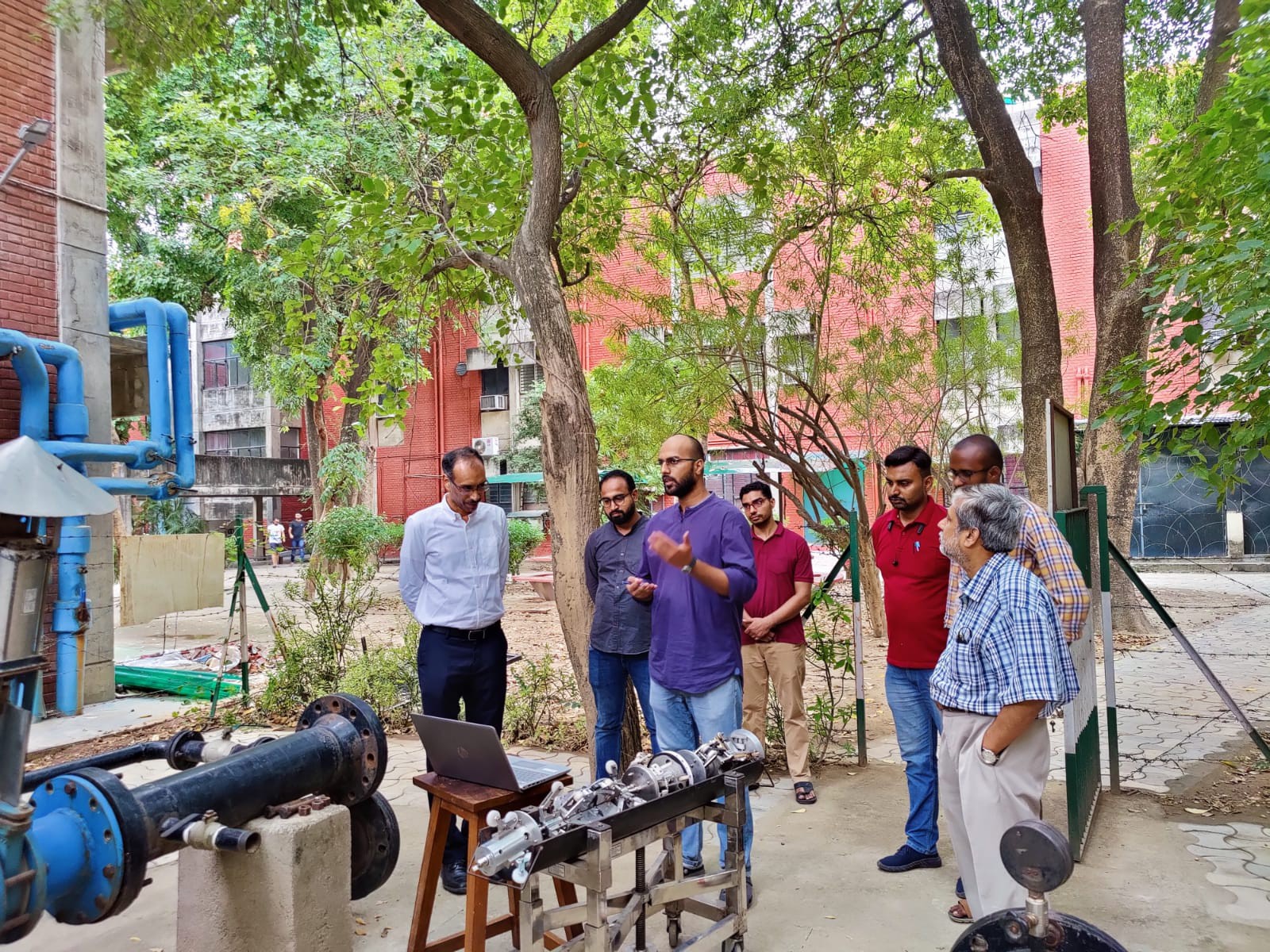 SMSS Lab Visit: Guest of Honour Dr. Manoj Gonuguntla | SMSS Laboratory ...